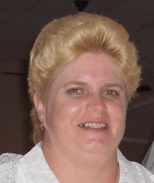 Tracy Lee Lowry | Rausch Funeral Homes